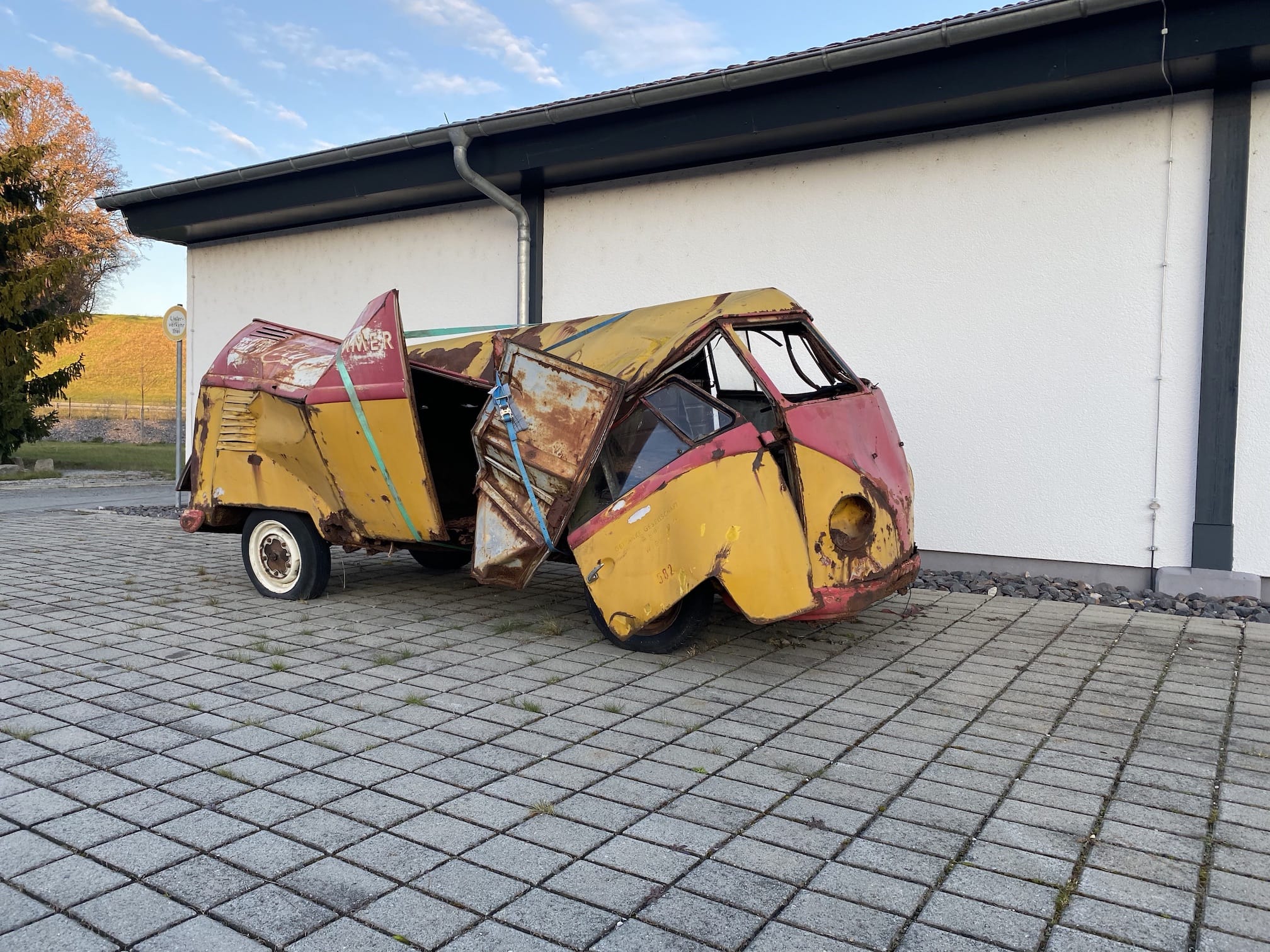 VW T1 "Barndoor" Coca-Cola Company